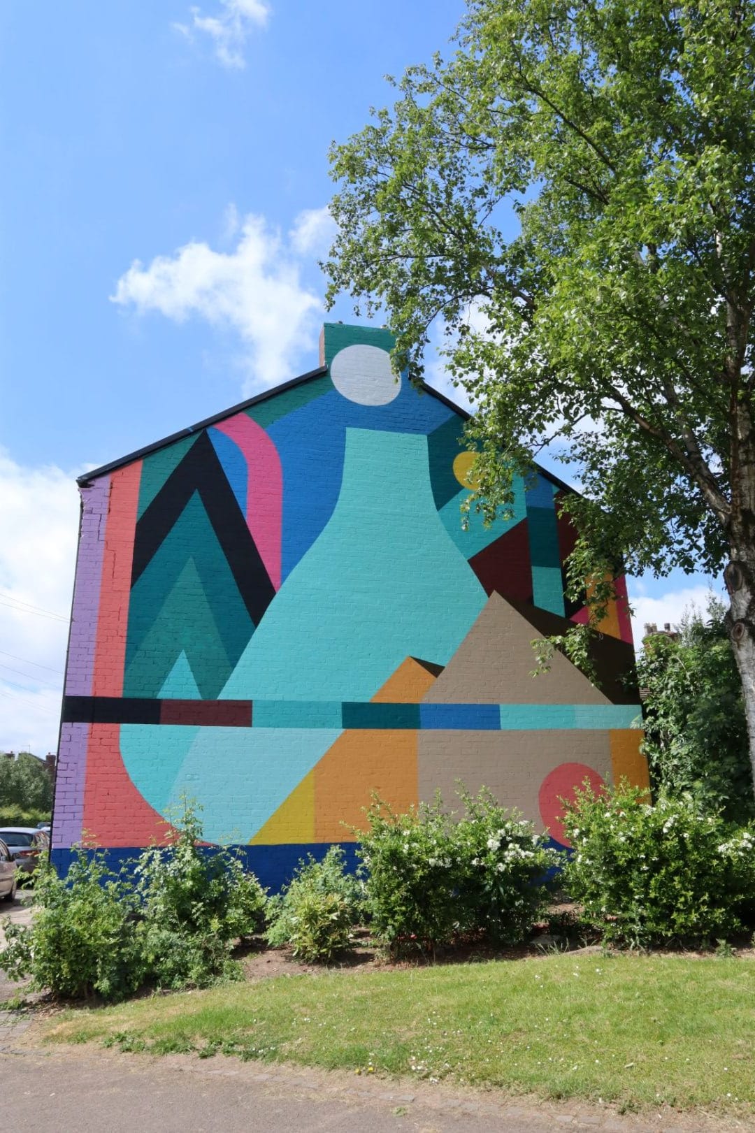 Community 'pen pal' project inspires unveiling of new Middleport mural ...