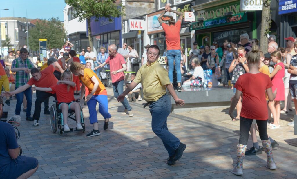 frontline dance pic - Appetite